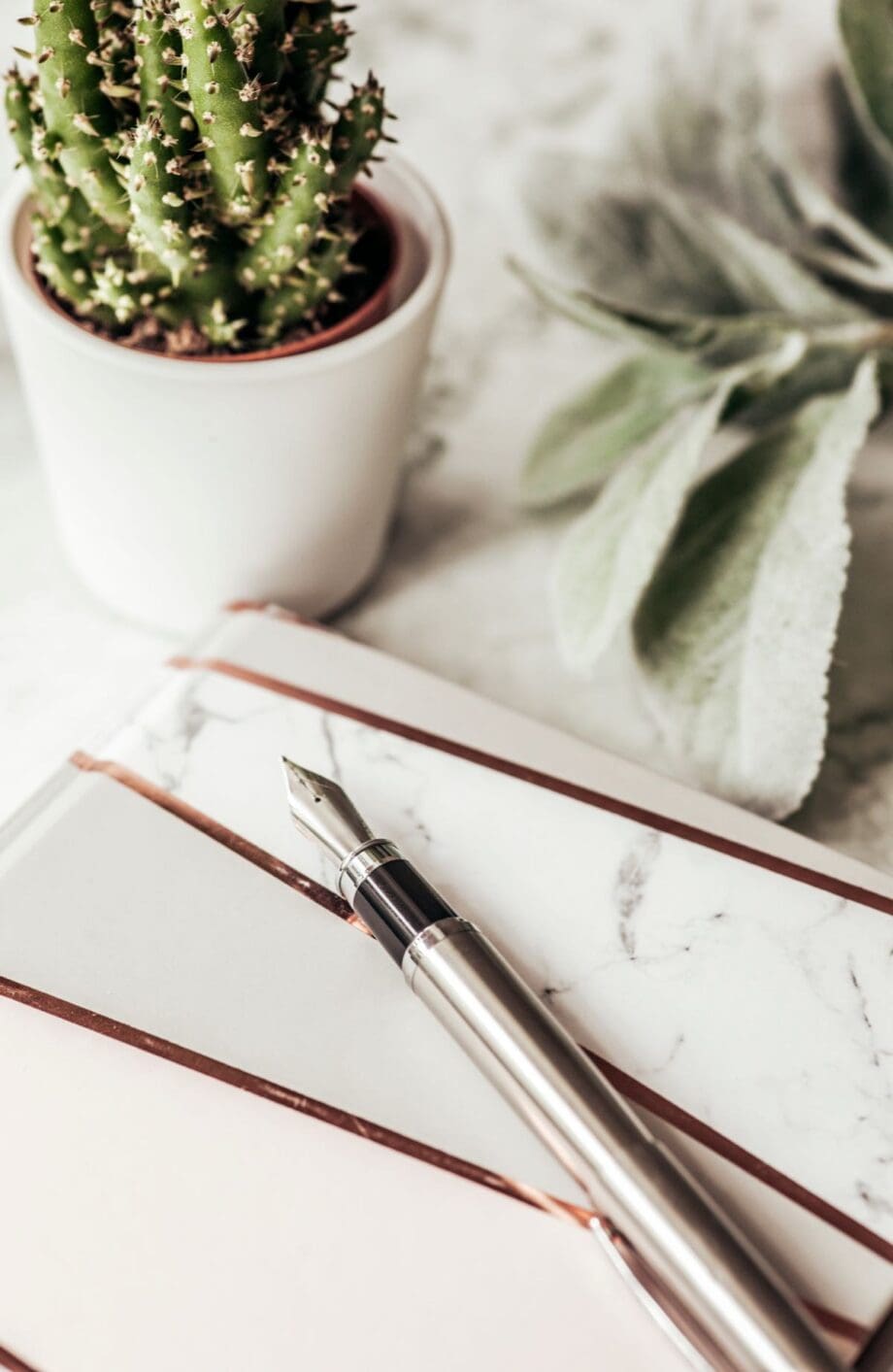 21 Powerful Benefits Of Journaling (Daily Life & Mental Health) - Hello ...
