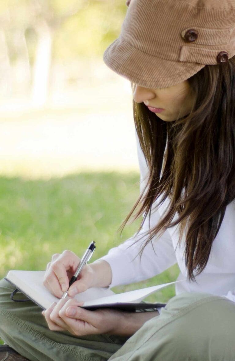 21 Powerful Benefits Of Journaling (Daily Life & Mental Health) - Hello ...